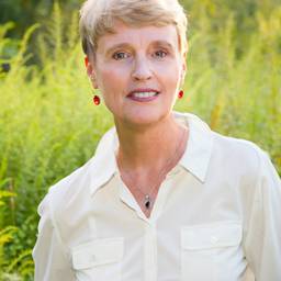 Biography - Mary Beth Pfeiffer - Global Women's Health Academy